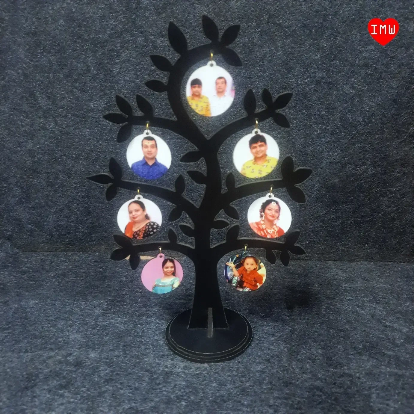 Wooden Tree With Hanging Photos | Desktop Frame