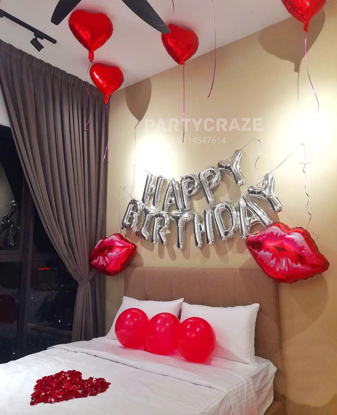 Simple birthday decoration store