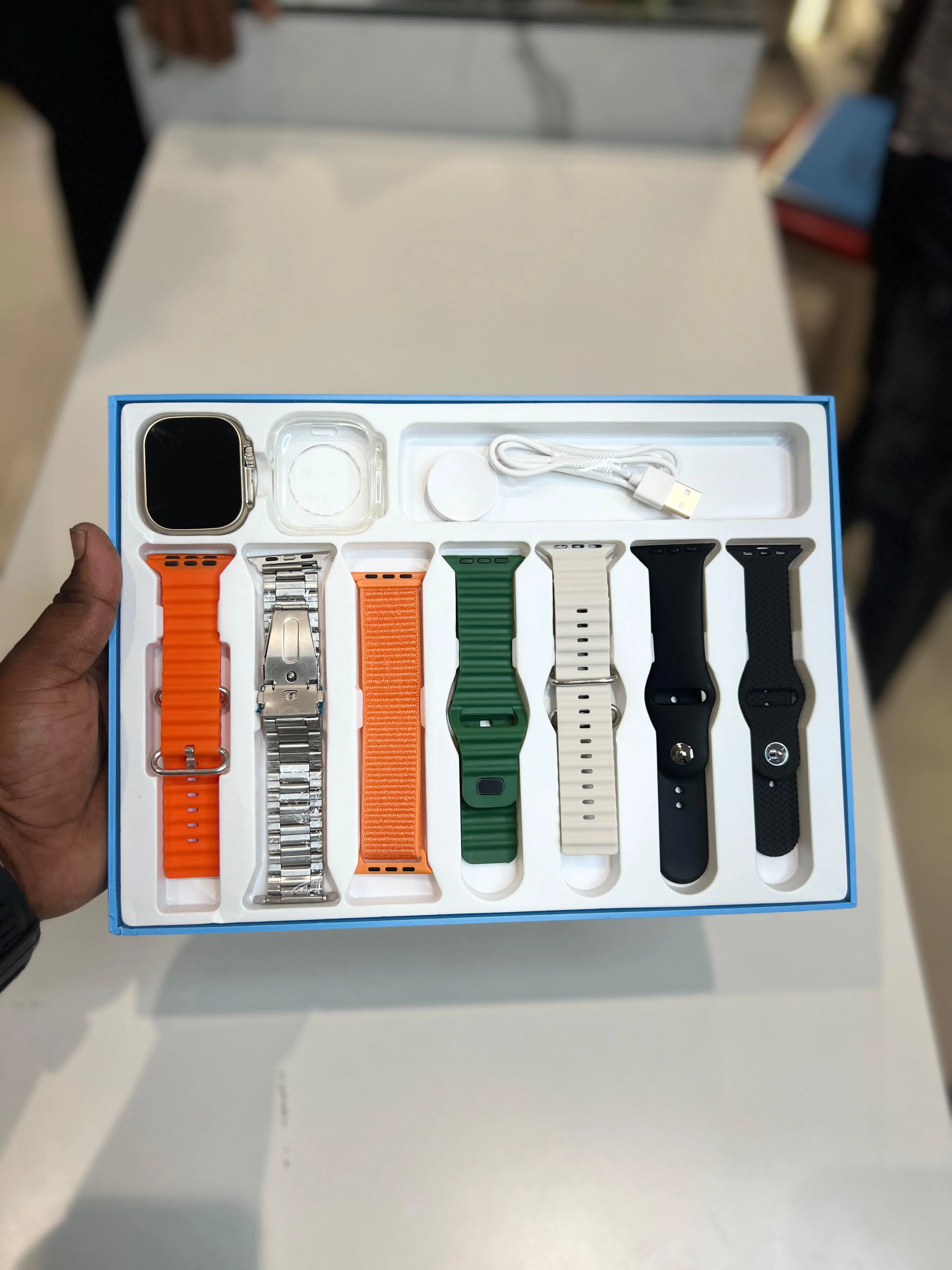 7 Straps Premium Watch