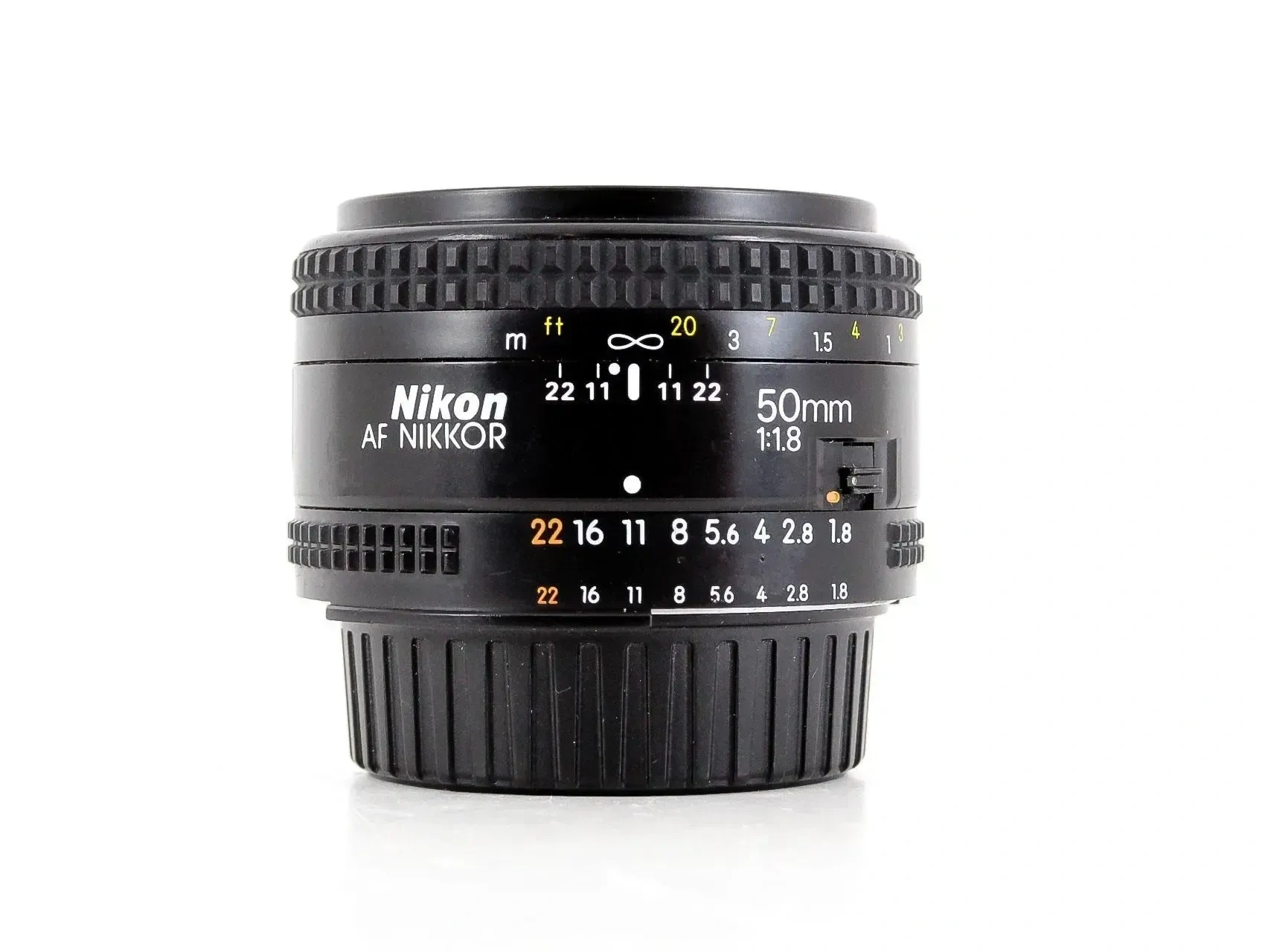 Nikon 50mm f/1.8D Lens Review, Features & Best Price Online
