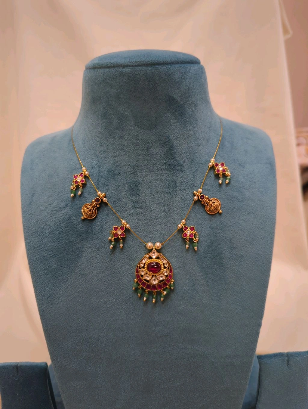 Jadua Kundan Invisible Chain