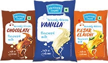 Mother Dairy Vanilla Flavored Milk (Pouch)