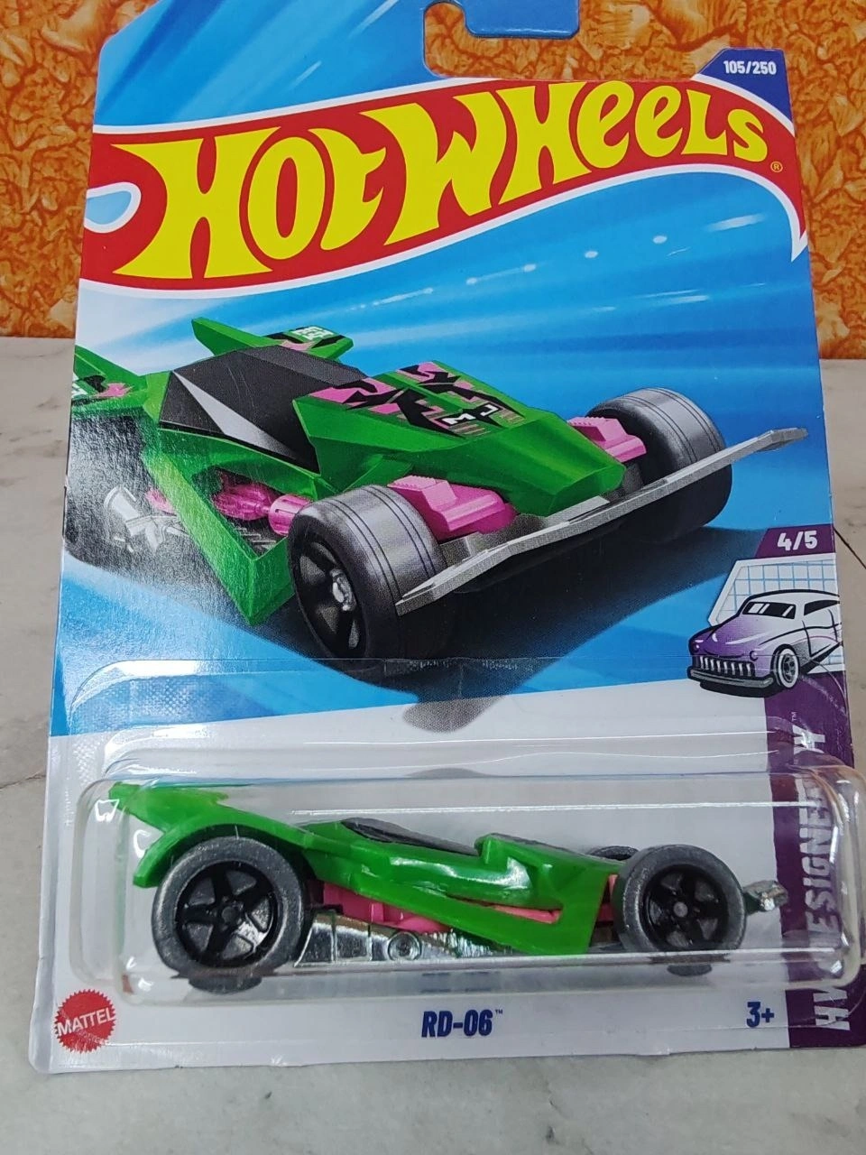 Hot Wheels 1:64 Scale | RD-06 | HW Designed By | GREEN | 4/5 | 105/250