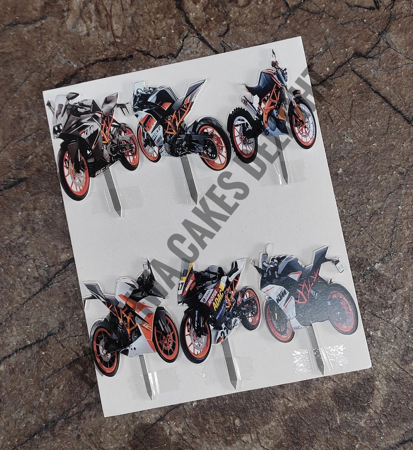 ACRYLIC THEME TOPPER